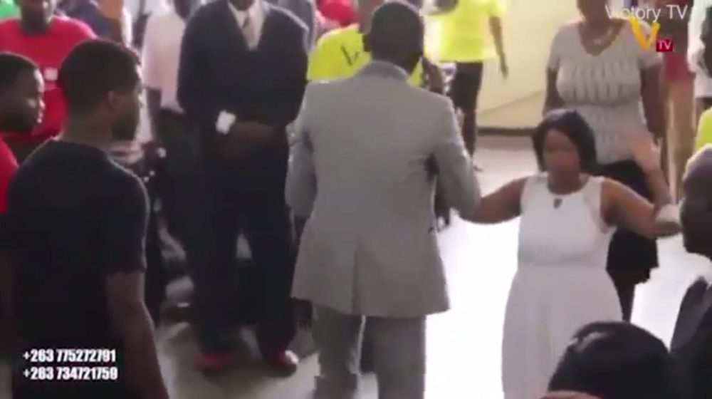 Charismatic Pastor in Zimbabwe Calls "Heaven" During Service and Speaks ...